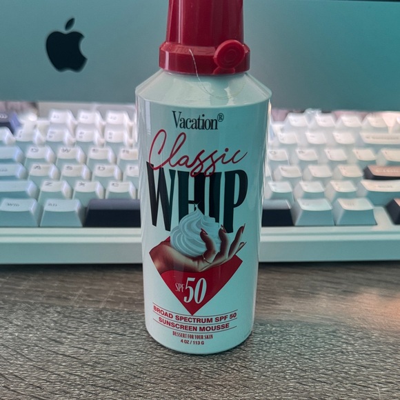 Vacation | Skincare | Vacation Classic Whip Sunscreen Mousse Spf 5 ...
